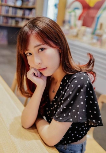 น่ารักยิ้มหวานสตรีมเมอร์ MintAuka ไม่ให้หลงรักเธอคงไม่ได้